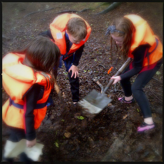 The Mighty Eagle » Digging up pirate treasure